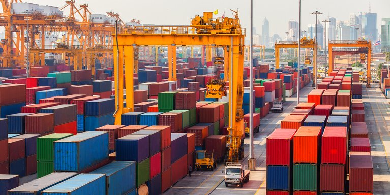 Fletes marítimos: ¿qué son y cómo se establecen? | Blog UE