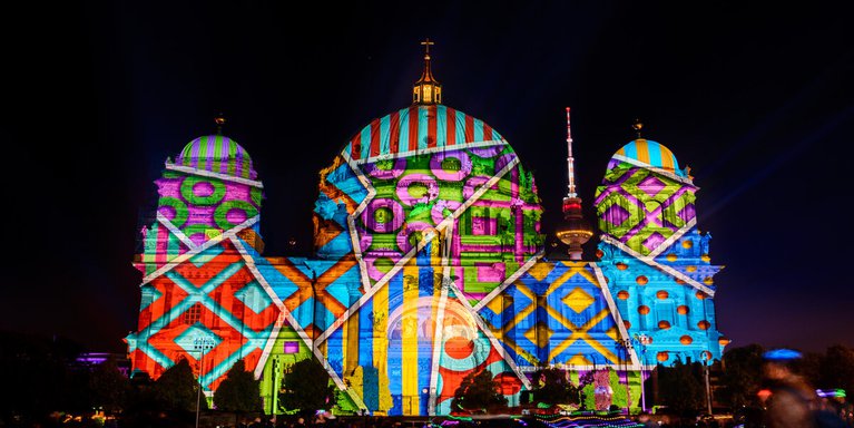 Qué es el vídeo mapping | Blog UE